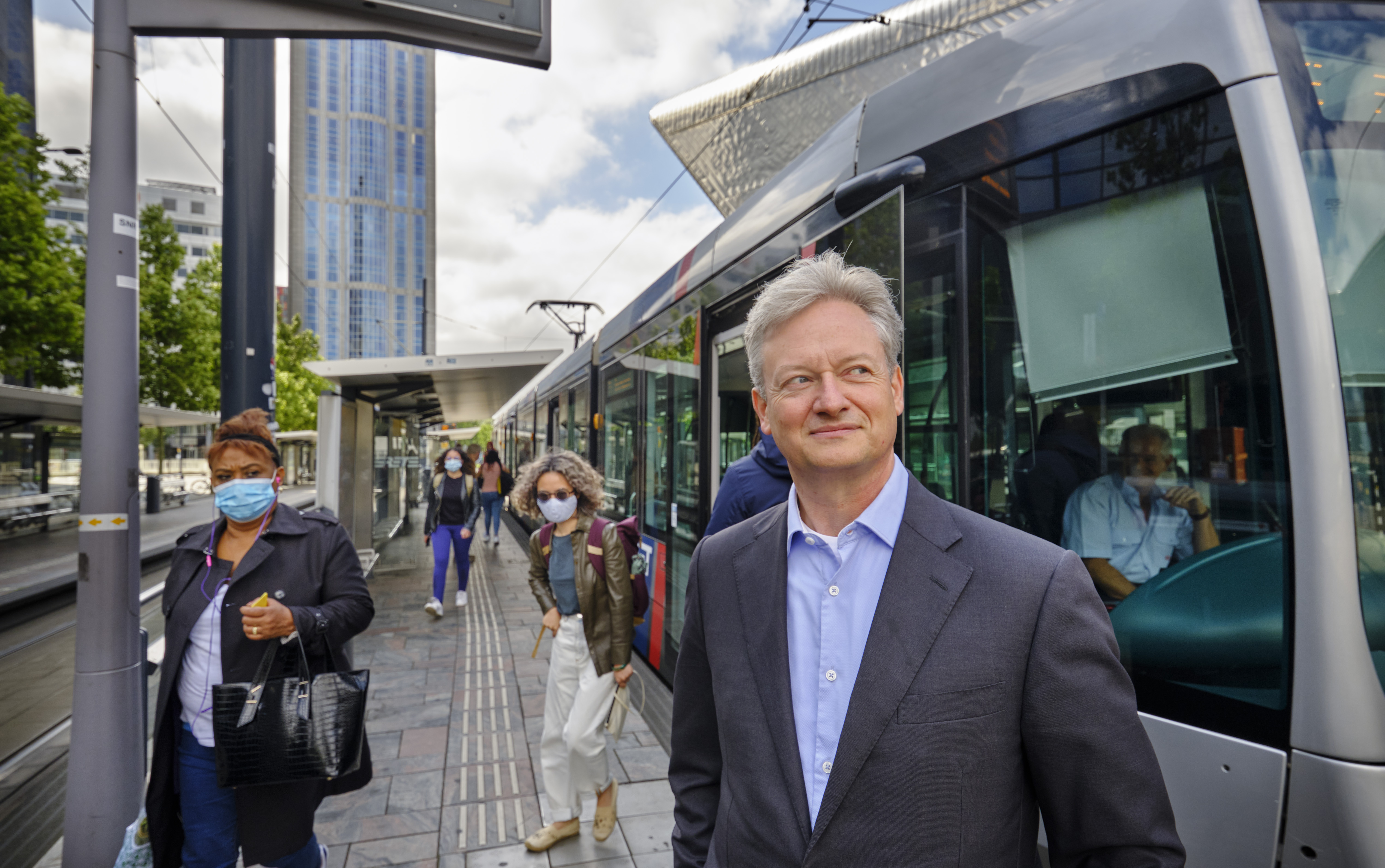 Fundamental Equities | APG